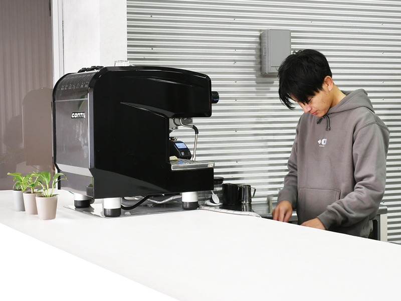 『PLUS ALPHA プラスアルファ』都会的な空間で本格スイーツが楽しめる日常に“＋α”の幸せをくれるカフェ【香川県綾歌郡綾川町】 | 香川県の最新グルメ・観光・イベント情報｜ナイスタウン